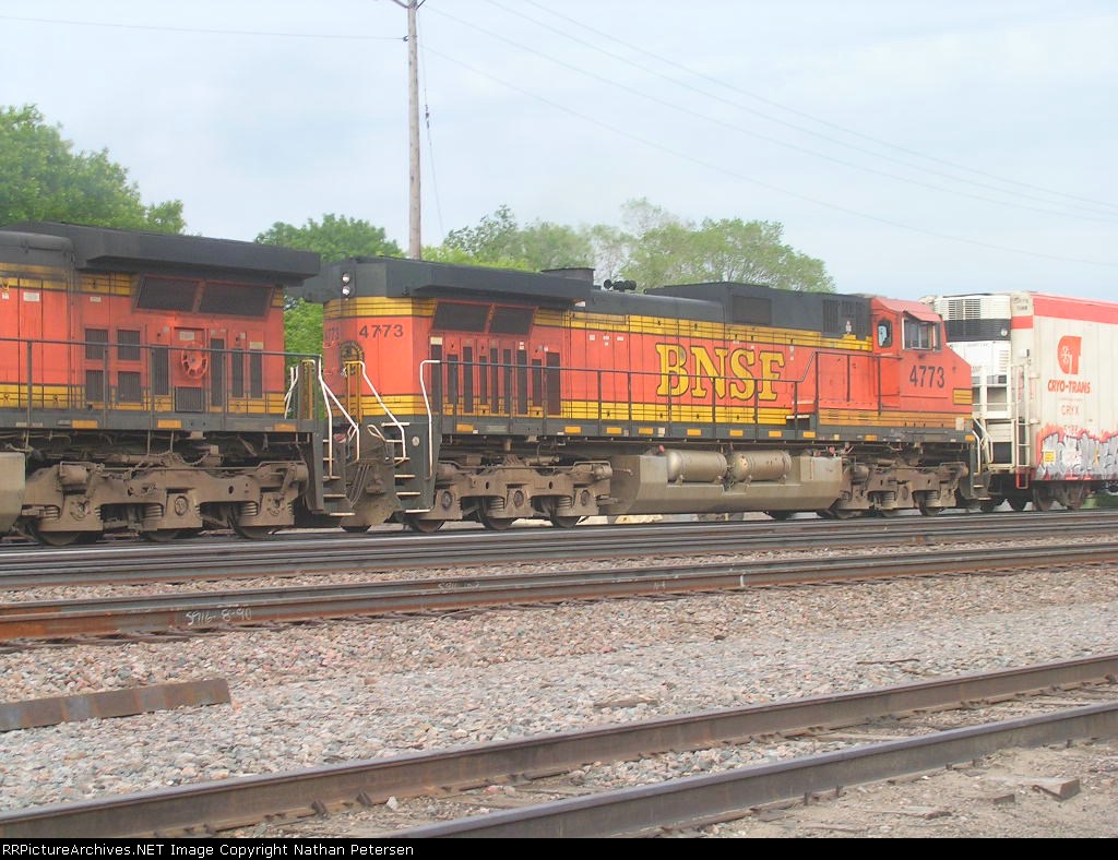 BNSF 4773